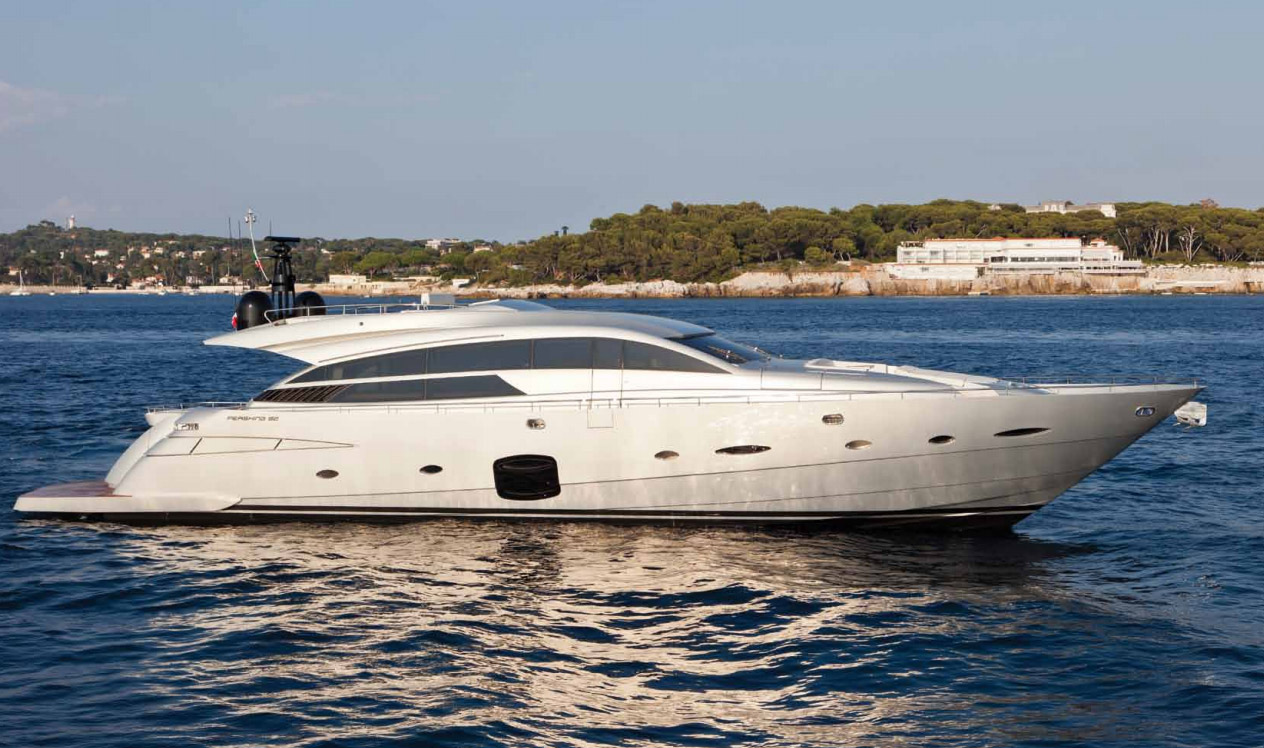 MY Pershing 92 (28m, Pershing Yachts) - The unmistakable Pershing lines